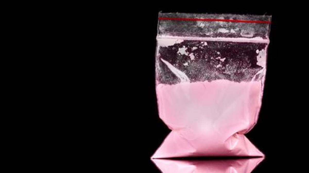 Cocaína rosa: descubra o que é a droga encontrada no corpo do cantor ...