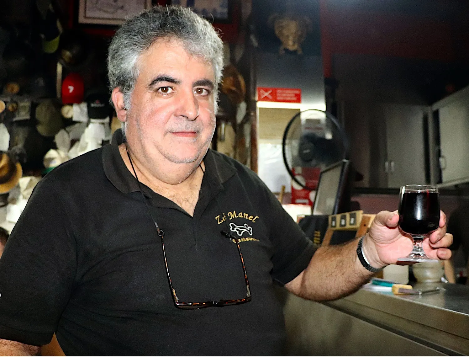 Óbito: Morreu José Mário Simões, proprietário do Zé Manel dos Ossos de ...