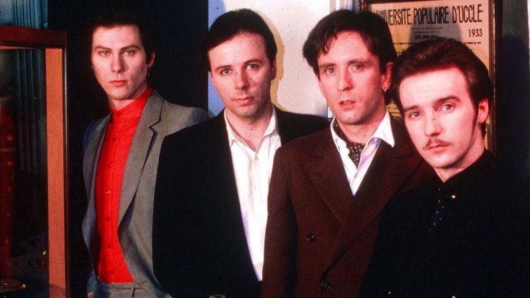 Óbito: Morreu o músico Chris Cross da banda Ultravox responsável pelo ...