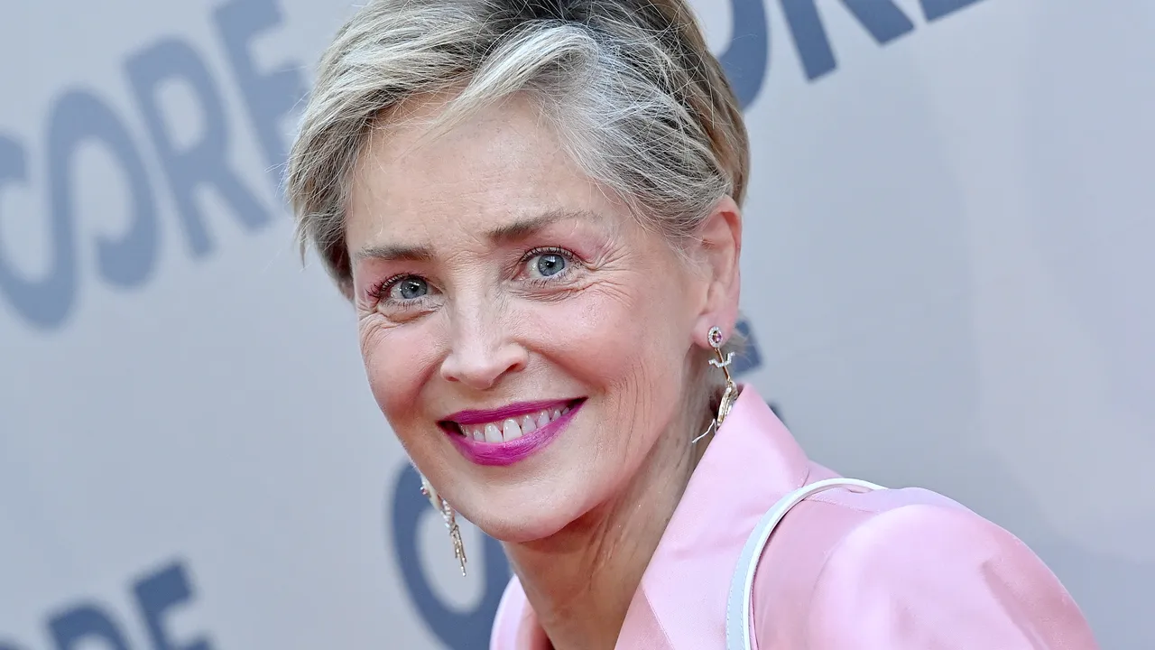 Aos 64 anos Sharon Stone revela o seu maior segredo de beleza